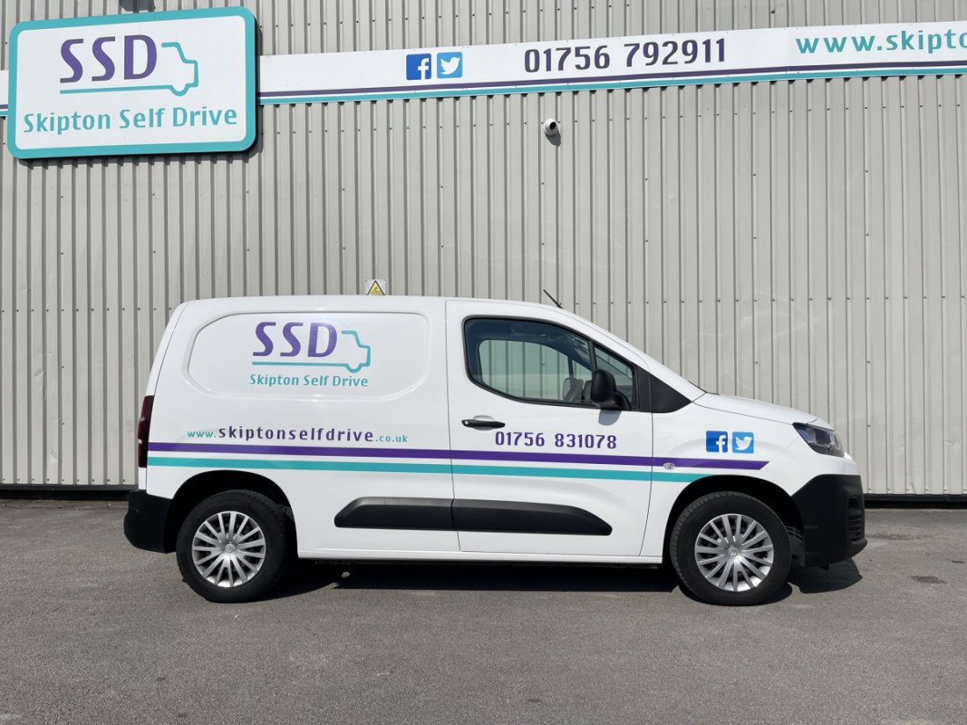 Skipton Self Drive | Car, Van, 4X4 & Minibus Hire in Skipton